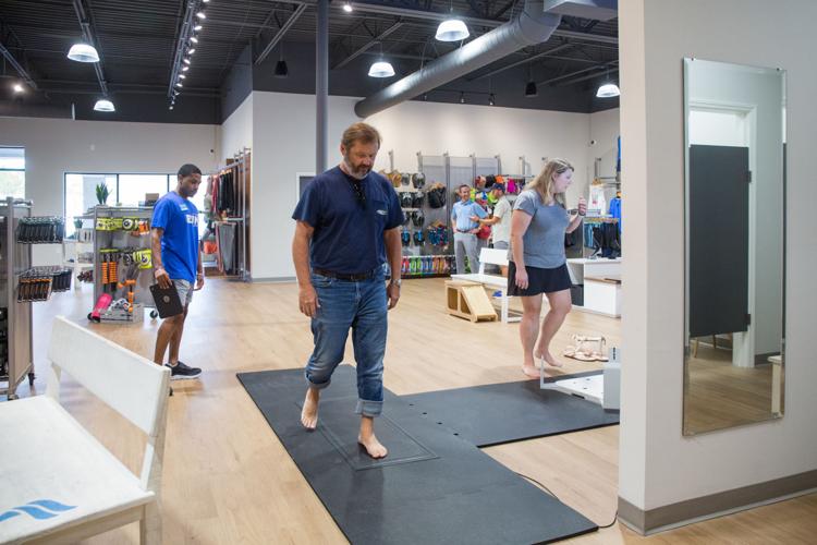 Fleet Feet celebrates new home | Local News | reflector.com