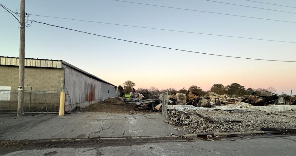 Chief: Crucial decisions, massive effort contained warehouse fire ...