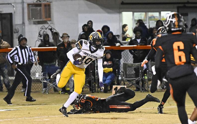 James Kenan defeats Wallace-Rose Hill 14-13 in instant classic | Sports ...