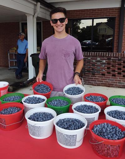 Mount Olive Presbyterian brings back farmers market | News | reflector.com