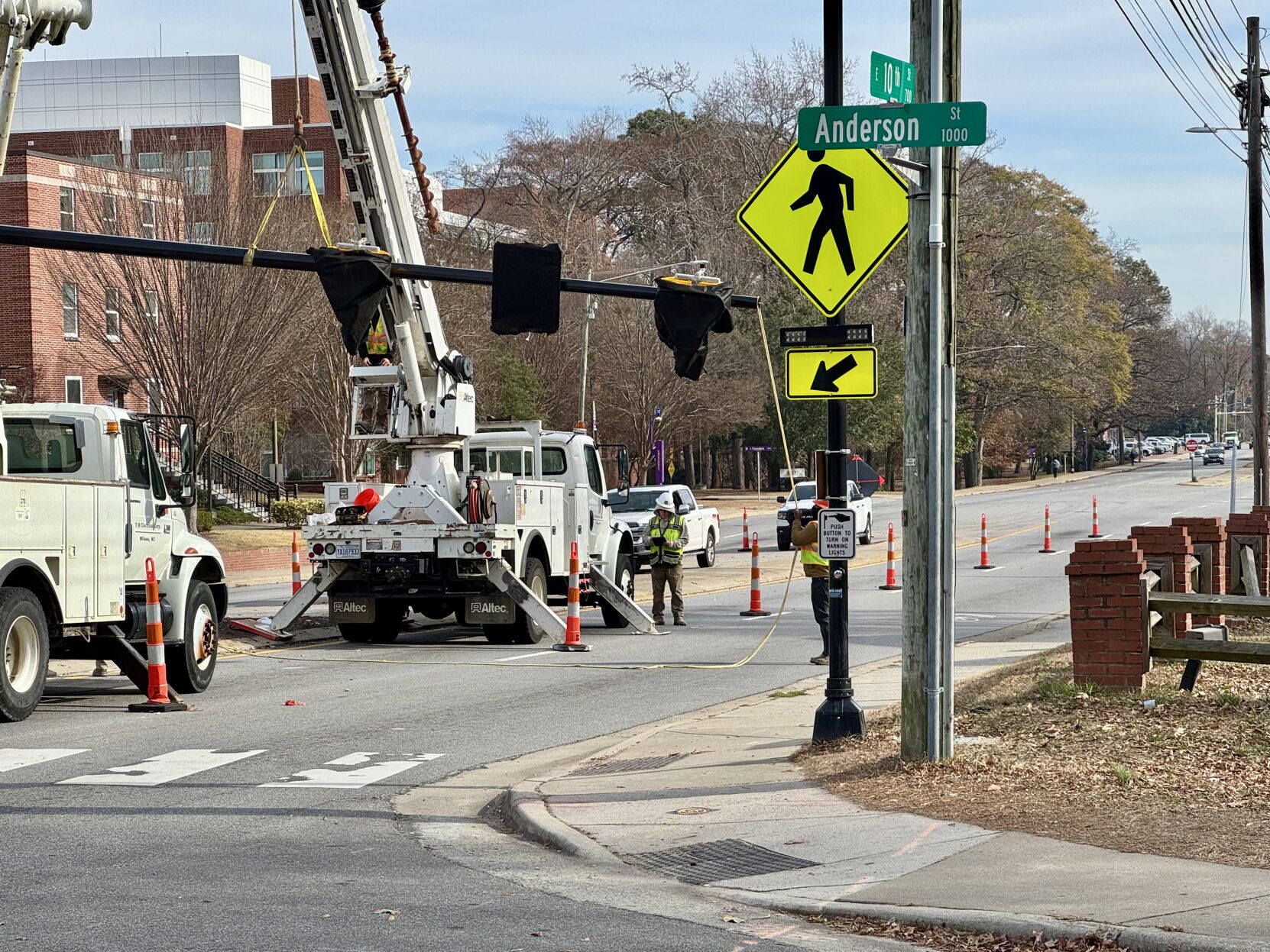 Traffic safety beacon installed on 10th Street | Local News | reflector.com