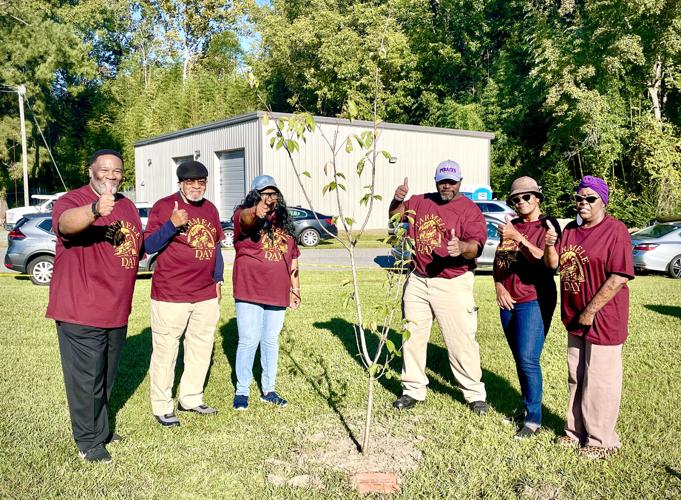Parmele joins 250th celebration | Features | reflector.com