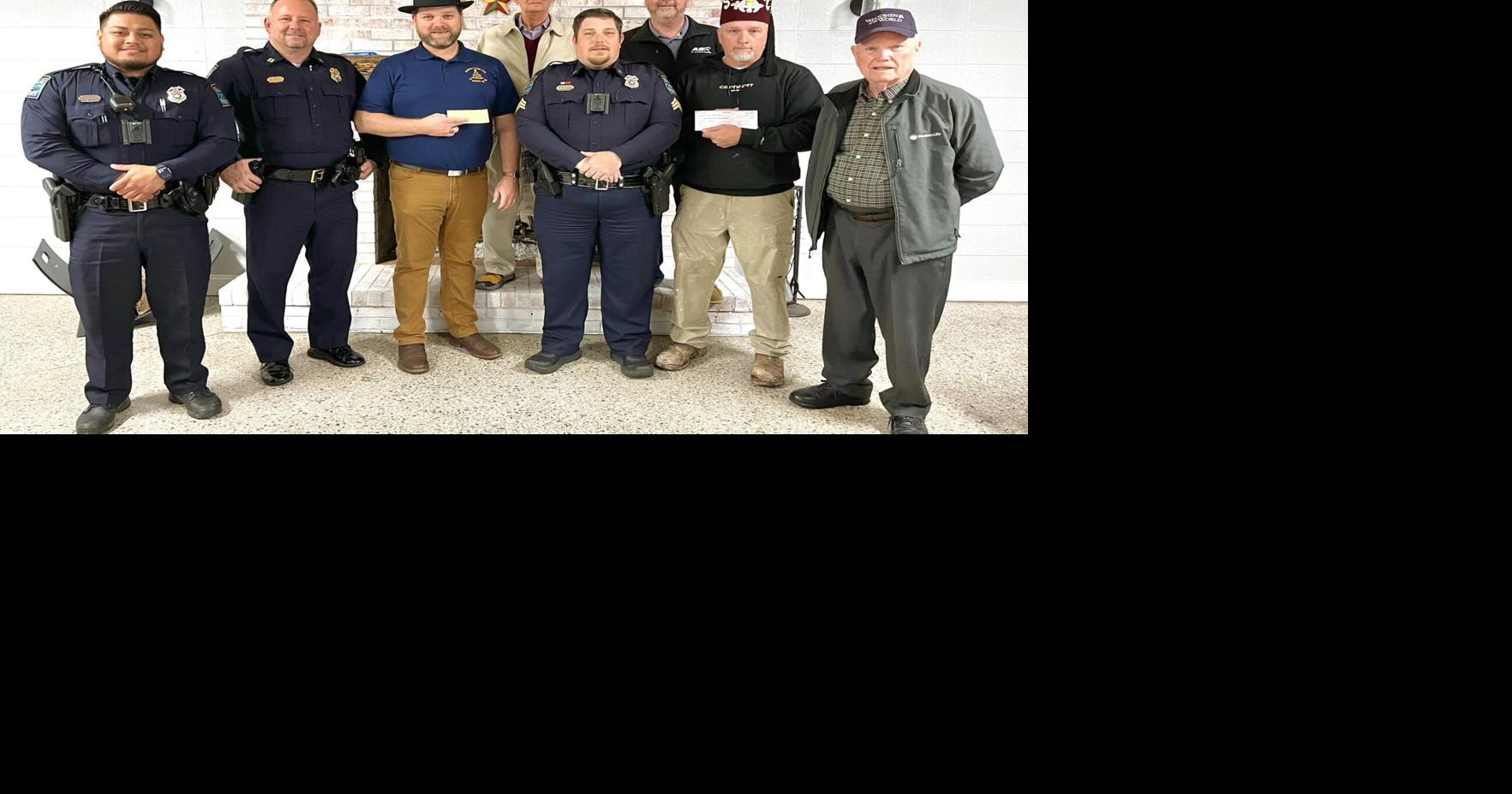 Wallace PD receives donation to purchase AED device | News | reflector.com