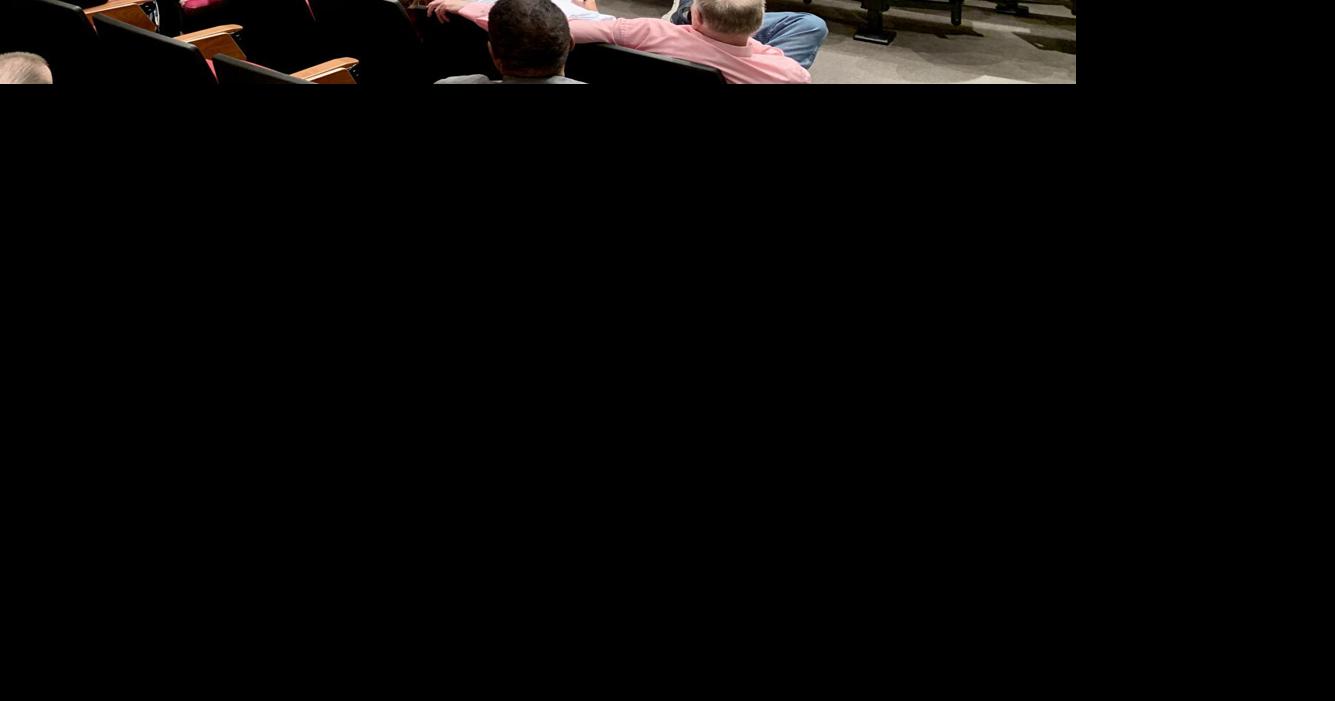 Town Hall crowd shares mental health care woes: Needs grow, services ...
