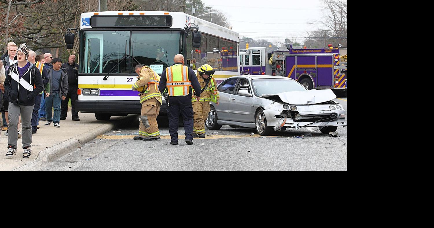 ECU bus driver charged in wreck | News | reflector.com