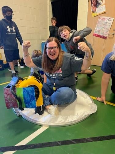 North Duplin Elementary students take flight with HoverCraft project ...