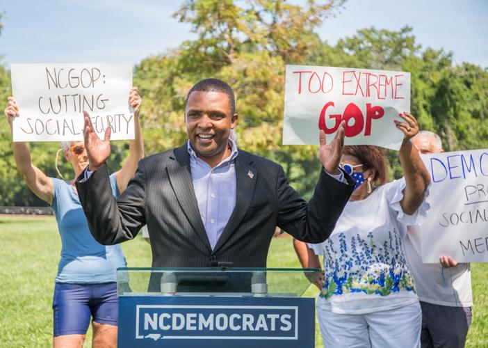 Dem Congressional Hopeful Davis Calls Gop Opponent Smith Too Extreme