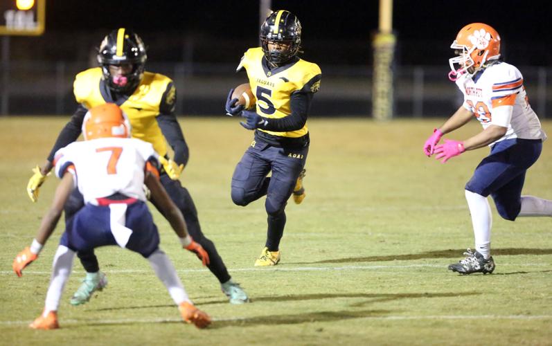 Farmville Central vs. North Pitt Football | Photo Galleries | reflector.com
