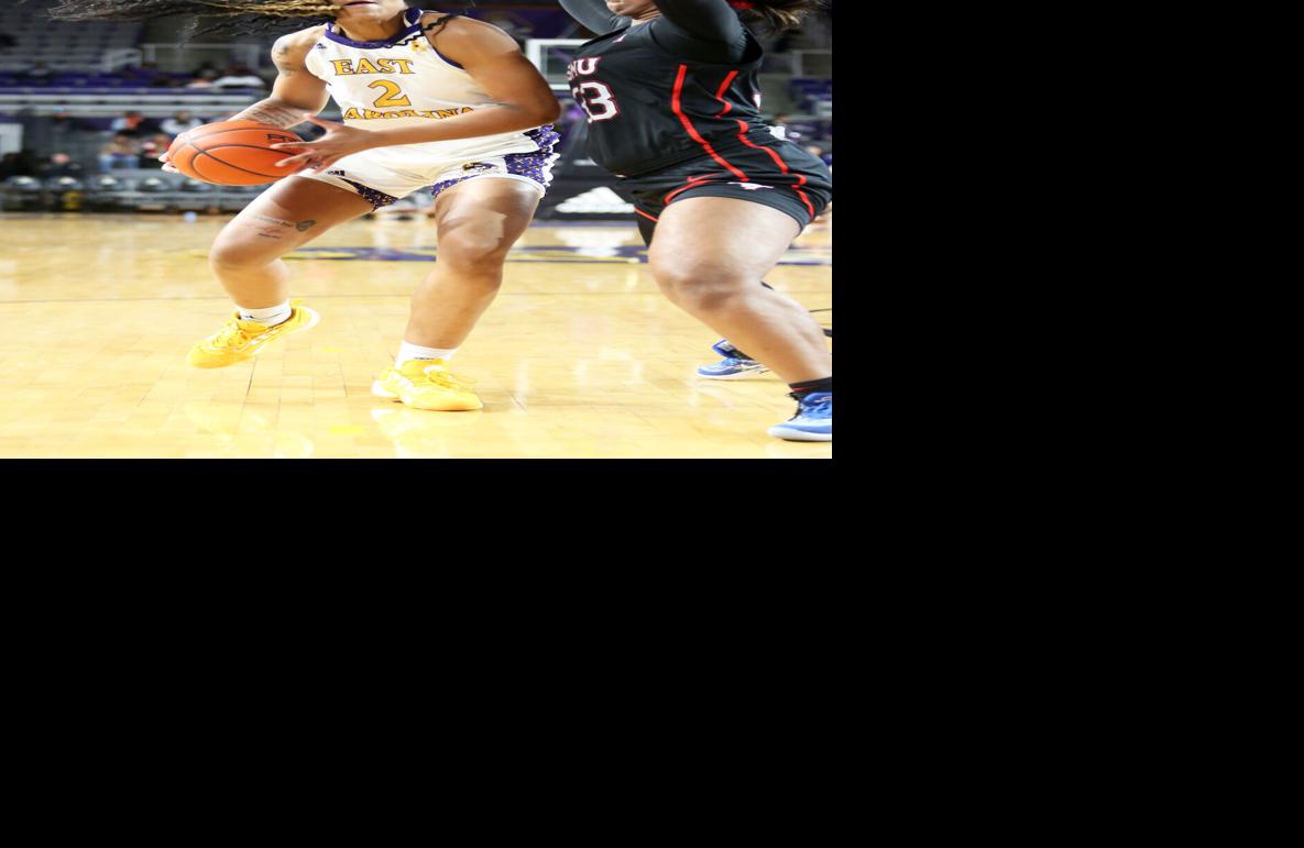 ECU vs. SMU Women's Basketball | Photo Galleries | reflector.com