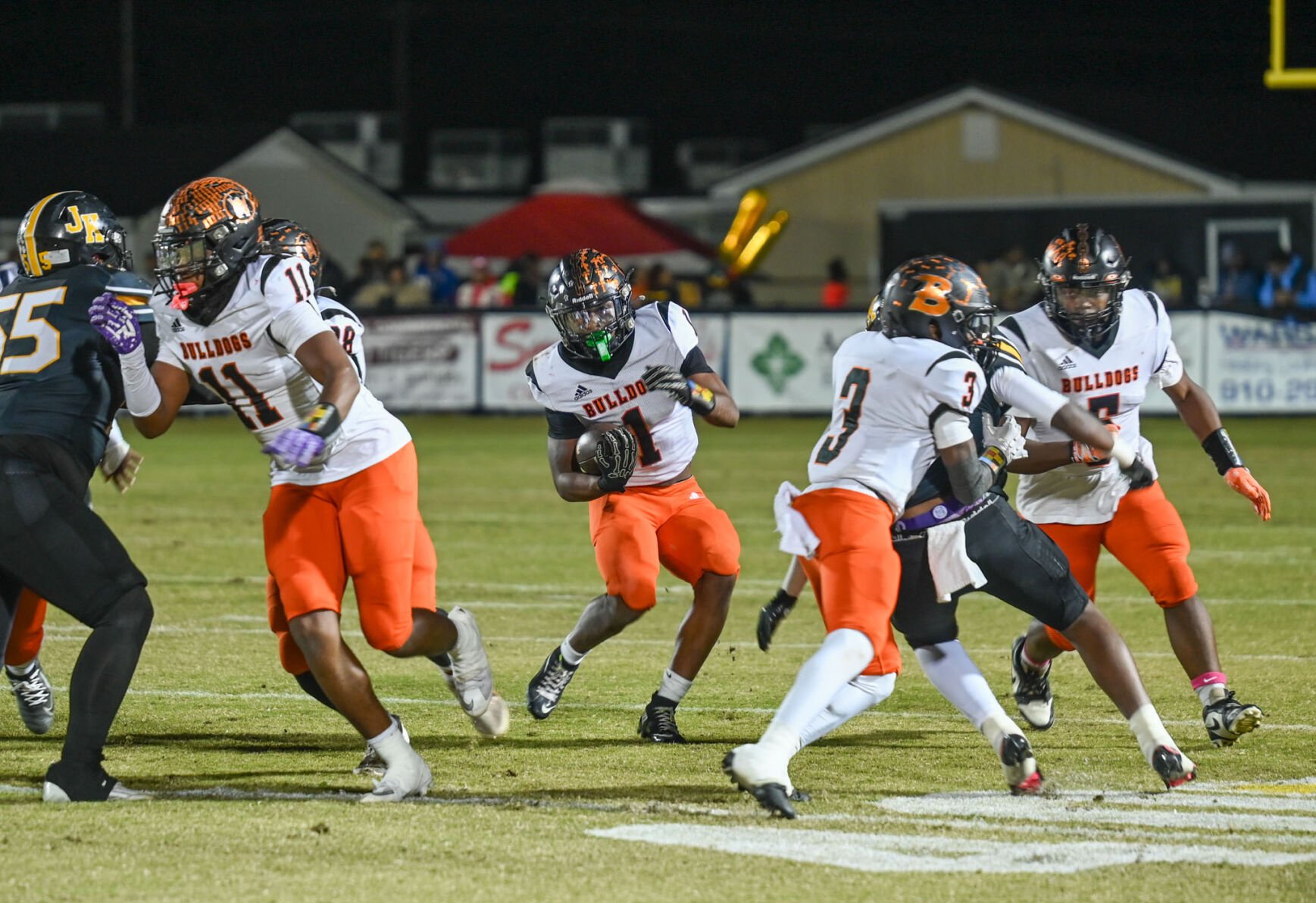Lamb's five touchdowns carry Bulldogs into second round | Sports ...
