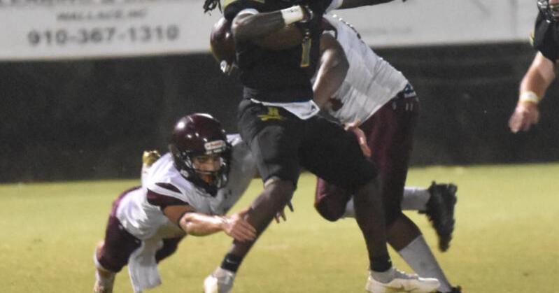Crusaders lose QB Strickland, close encounter with Knights ...