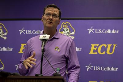 Gilbert holds unique Q&A with fans | College | reflector.com