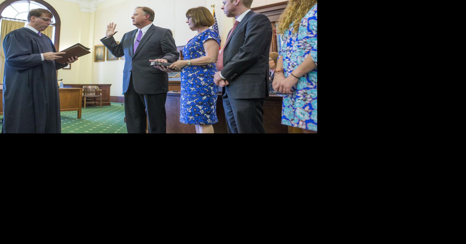 Jeff Foster sworn in as new judge | Local News | reflector.com