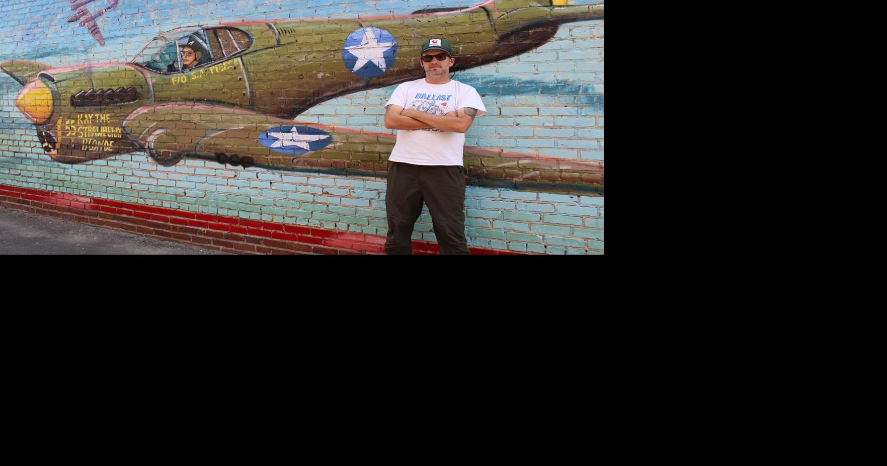 Ayden native honors WWII Ace with mural | Features | reflector.com