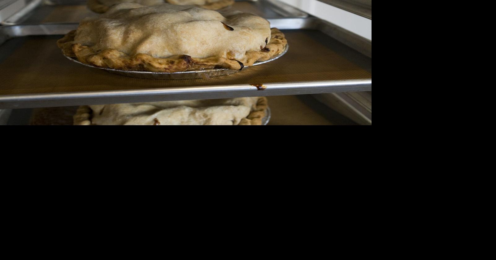 St. James Thanksgiving | Photo Galleries | reflector.com