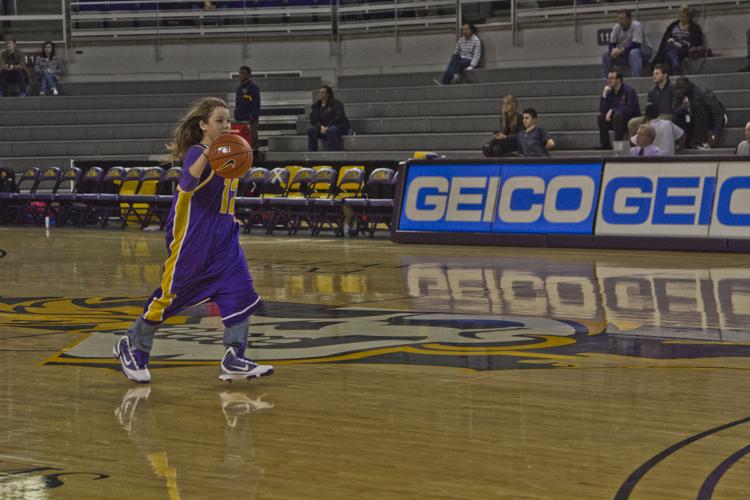 SCENE AROUND ECU women vs. Rice, Jan. 10 | Photo Galleries | reflector.com
