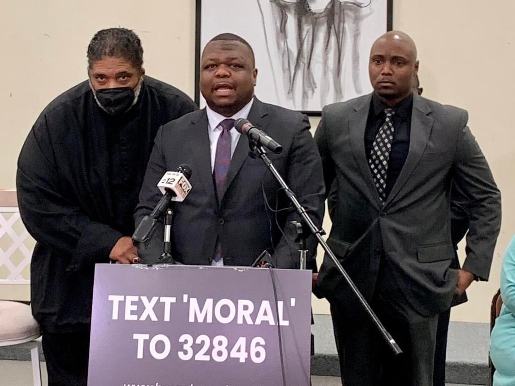 Barber to file suit against theater chain over Greenville incident ...