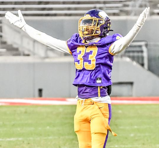 Tarboro football tops Corvian for state 1A title | Local Sports ...