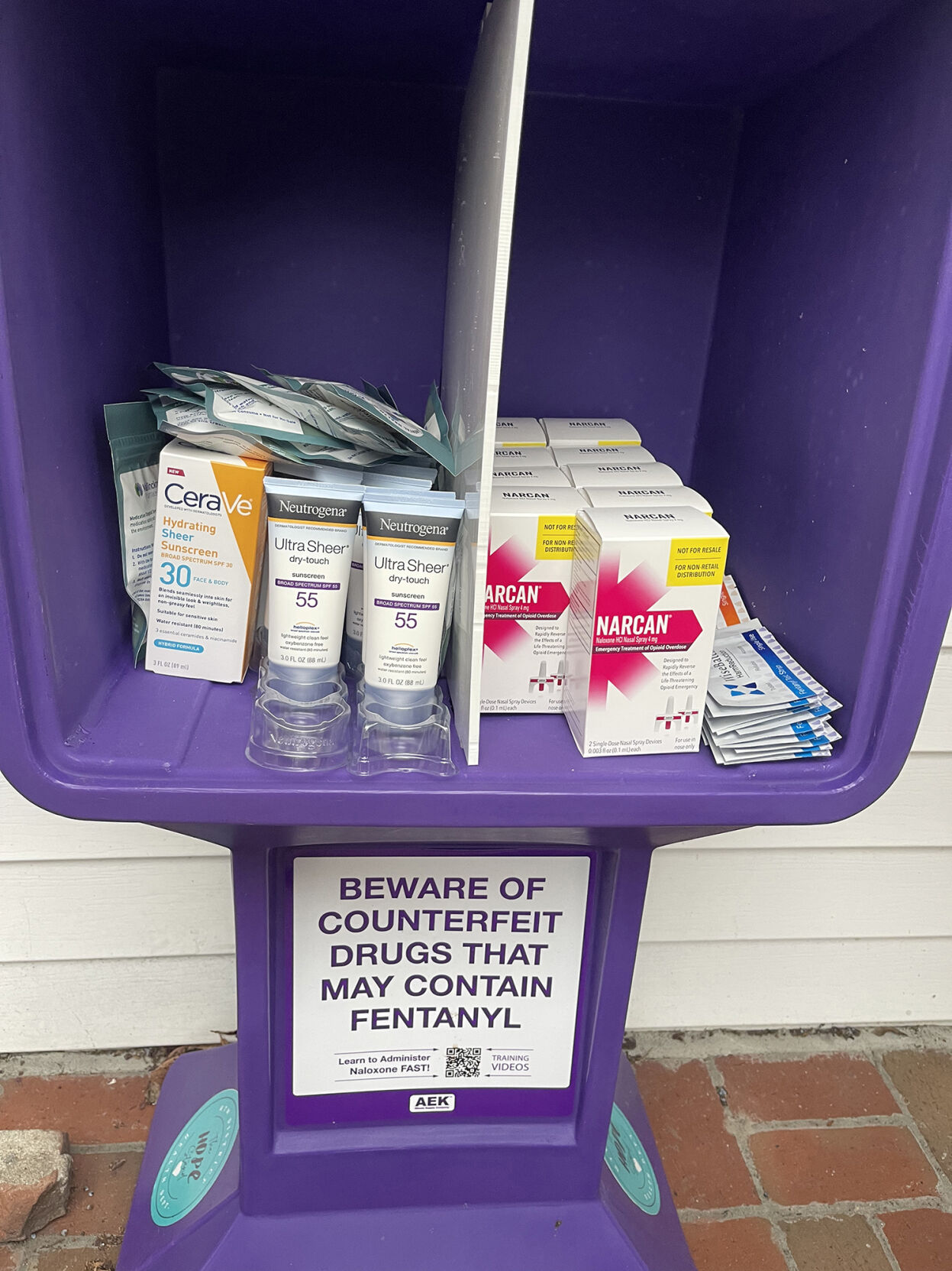 Health department offers stands of hope | Features | reflector.com