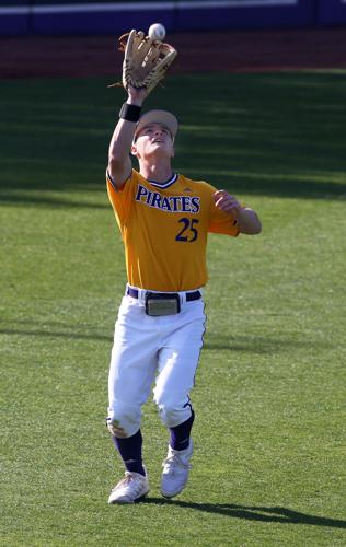 ECU vs. UNC-Ch | Photo Galleries | reflector.com