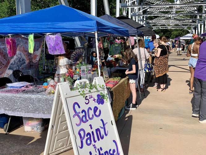 Vendors, customers see appeal at new Town Common Market, offer ideas ...