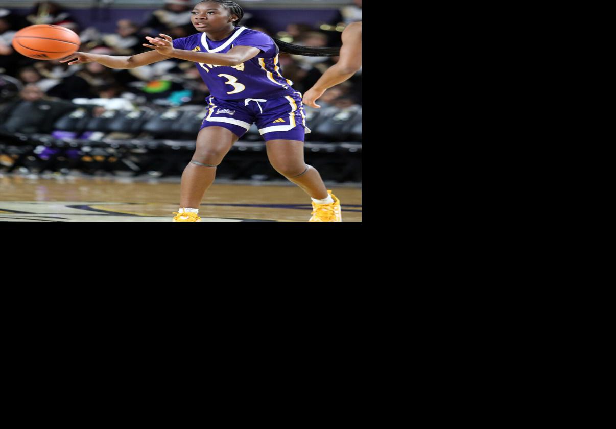 ECU women's basketball: Pirates will put win streak to test against top ...