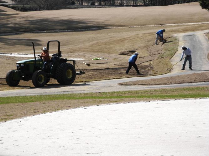 Redesigned golf course premieres | Local News | reflector.com