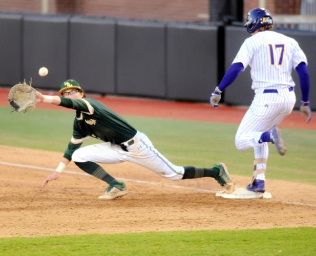 ECU baseball: Pirates hold off Tribe for midweek win | College ...