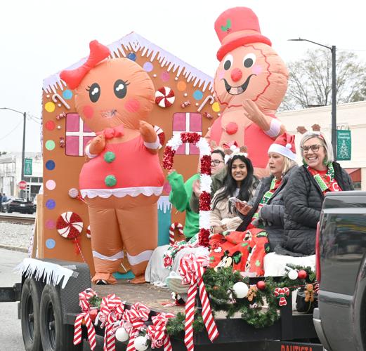 Mount Olive Parade marches on despite cold weather | News | reflector.com