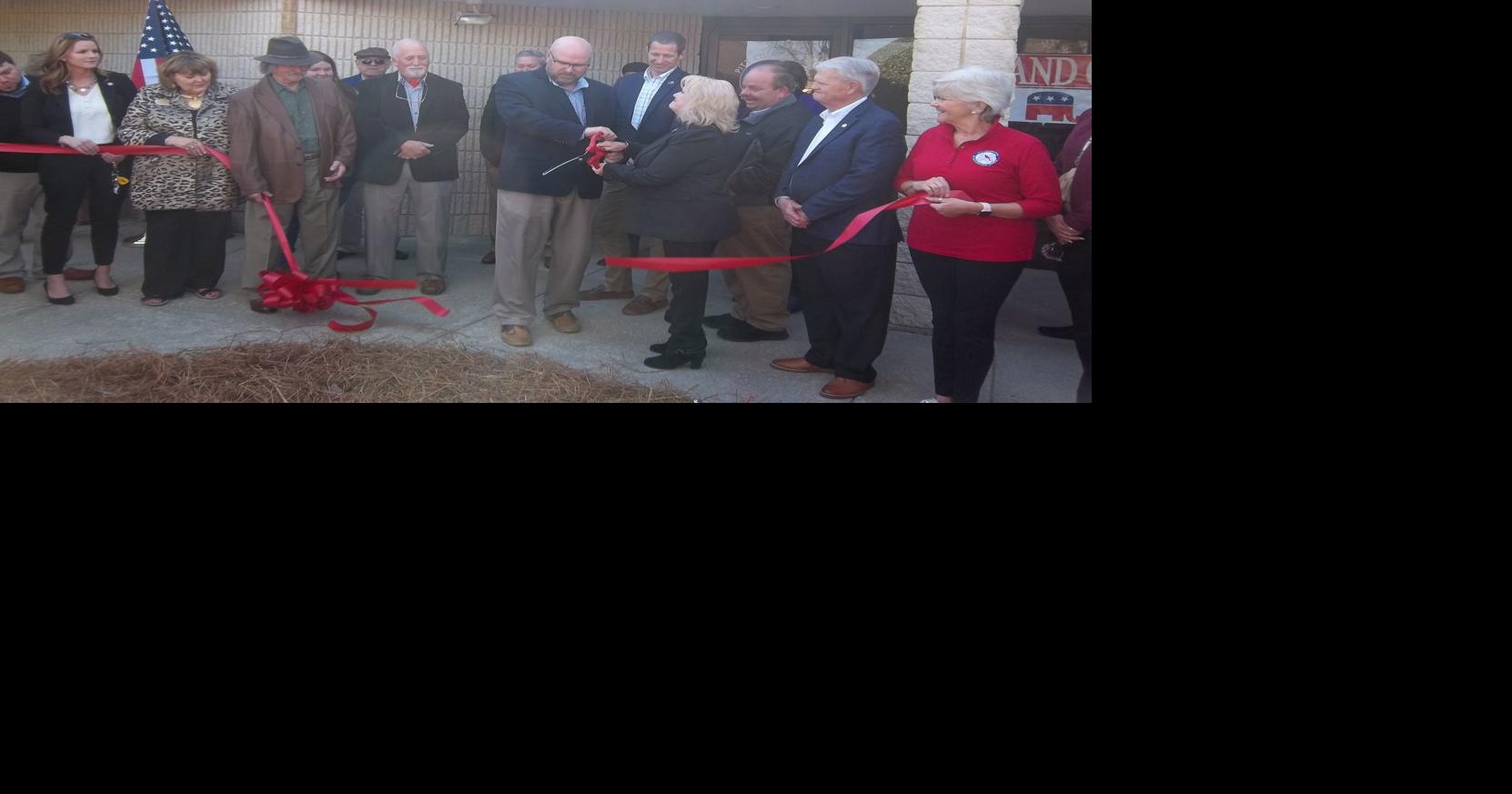 Pitt GOP opens new headquarters | Local News | reflector.com