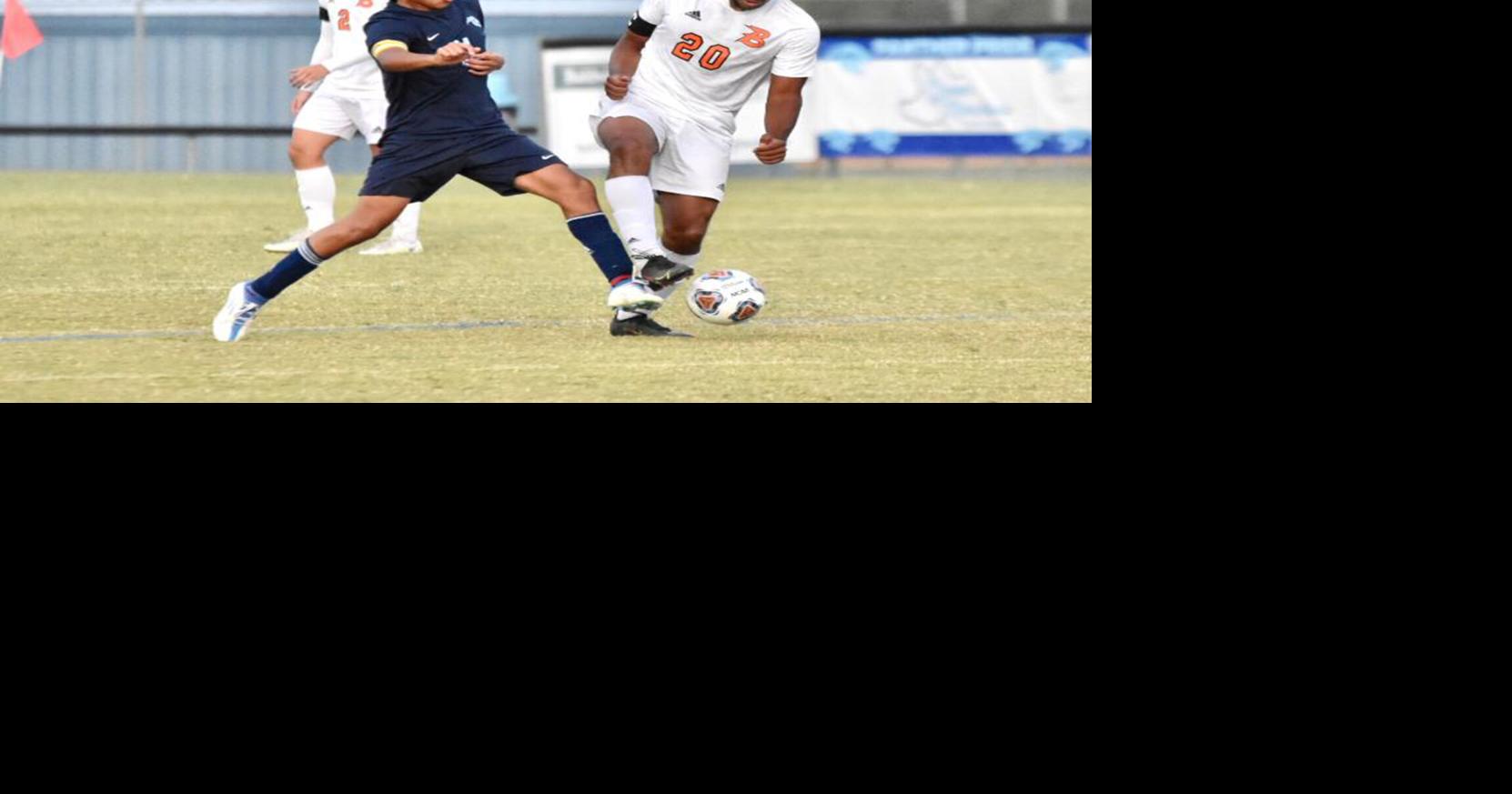Panthers rock ’Dawgs, Rebels winning streak snapped | Sports ...