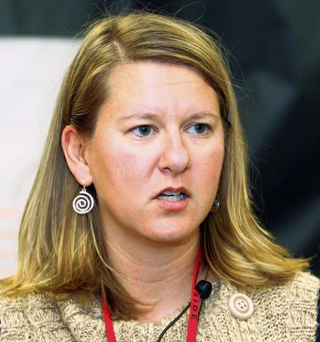 Unit gives students an earful | Local News | reflector.com