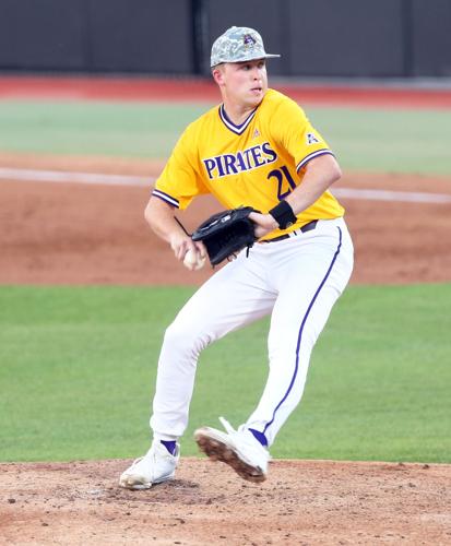 ECU vs. USF Baseball | Photo Galleries | reflector.com