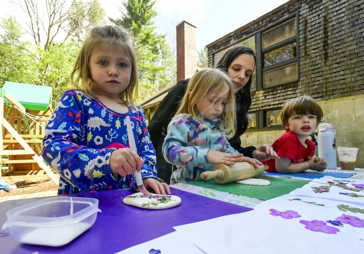 PHOTOS: Getting ready for Mother's Day | Multimedia | reformer.com