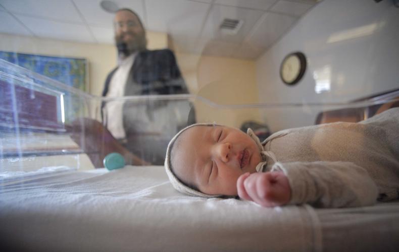'Every child is a blessing': Local rabbi and wife welcome sixth child ...