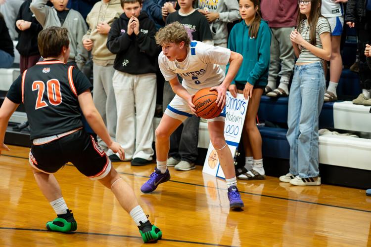 Dixon scores 1000th career point as Pacers topple Farmington | Sports ...