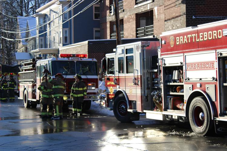 Fire displaces residents at Elliot Street apartment building | Local ...