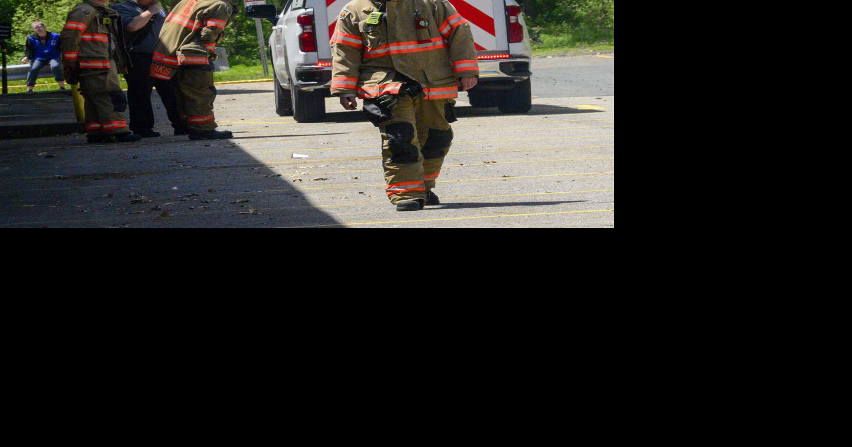 PHOTOS: Brush fire on Putney Road | Multimedia | reformer.com