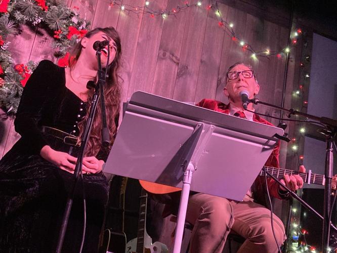Bennington banters with Kat Wright and Brett Hughes at holiday show at ...