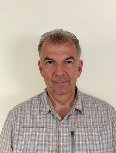 EMS Keith Hermiz named Educator of the Year | Community-news | reformer.com