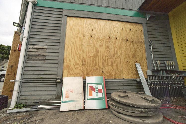 Goodbye to the 7-Eleven gas pumps | Local News | reformer.com