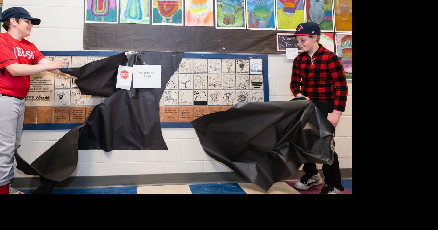 Hinsdale 5th graders unveil fifth Wall Tile Display | Education ...