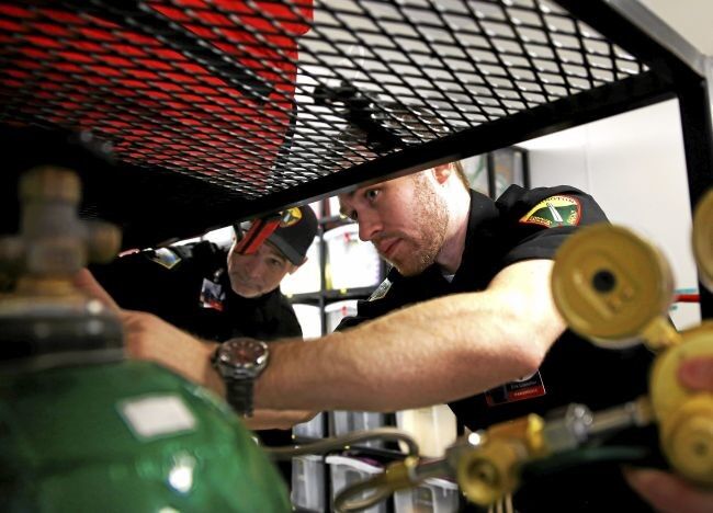 Bennington Rescue Squad briefed on Vermont's new portable hospital ...