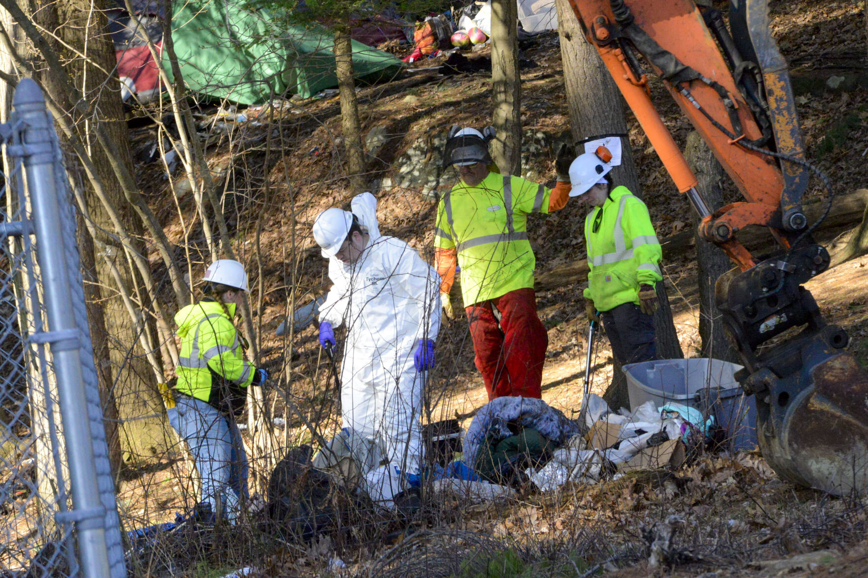 Town to have 'difficult conversation' about encampment removals | Local ...