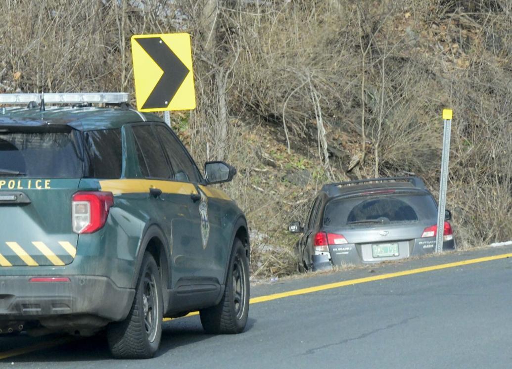 Single-vehicle crash on Exit 2 | Local News | reformer.com