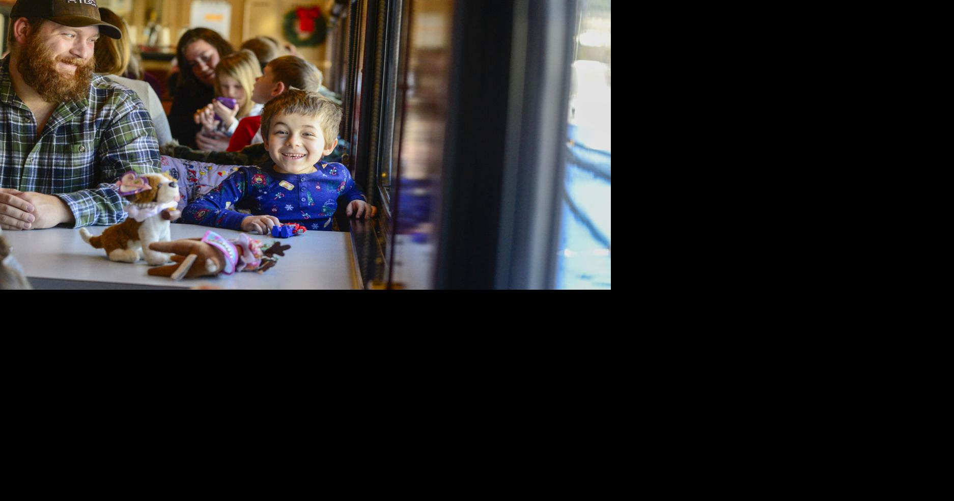 PHOTOS: Riding the Santa Express | Multimedia | reformer.com
