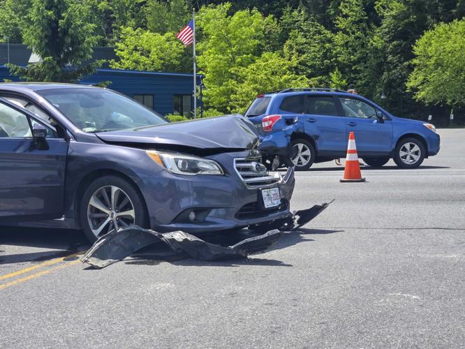 Minor injuries reported after two-vehicle crash in Rockingham | Local ...