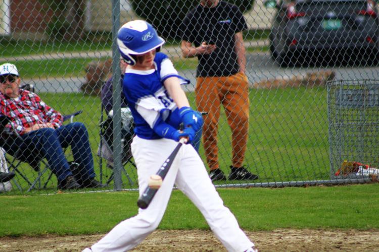 Hinsdale beats Farmington in slugfest | Sports | reformer.com