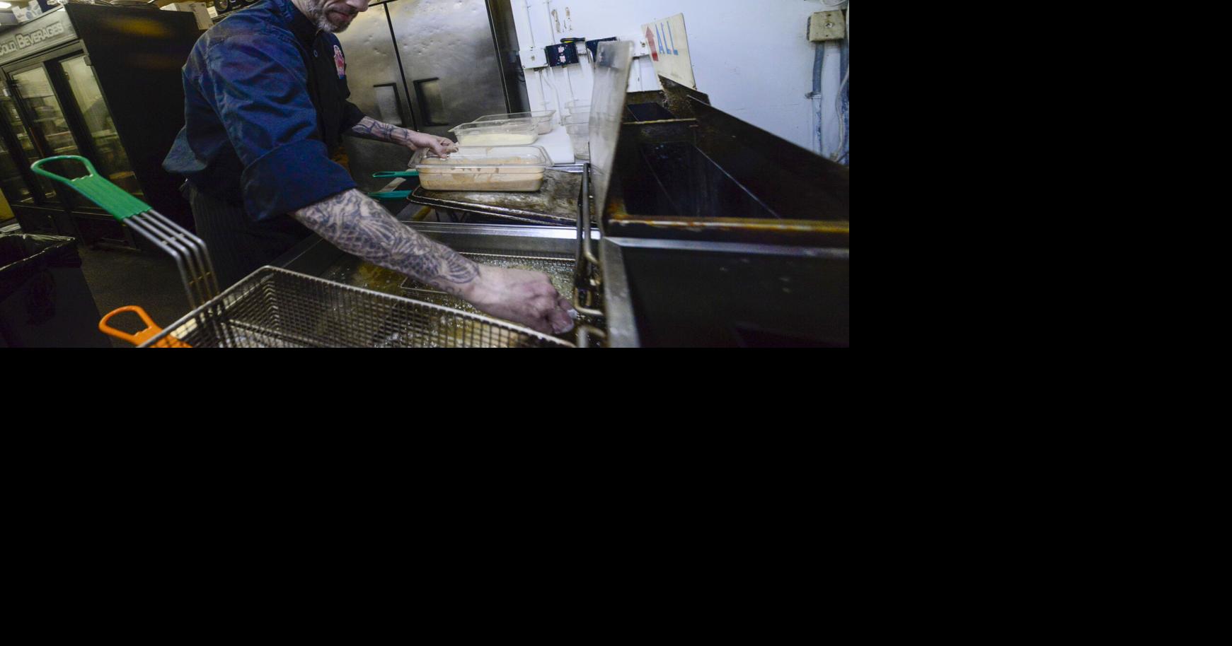 VIDEO: Fish fry | Multimedia | reformer.com