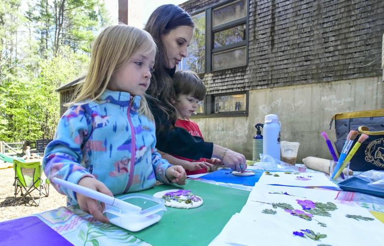 PHOTOS: Getting ready for Mother's Day | Multimedia | reformer.com